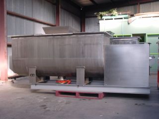Double Helix RIBBON BLENDER 2000 LITRE Stainless For Sale