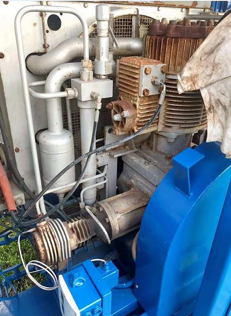 Used HIGH PRESSURE Diesel Powered AIR COMPRESSOR For Sale NZ Bauer 350 Bar