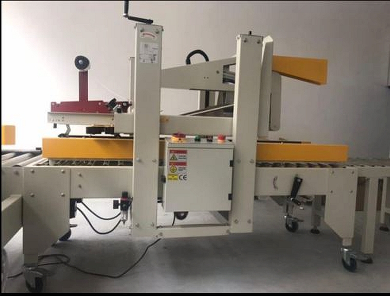 Used AUTOMATIC CARTON TAPER with FLAP CLOSER For Sale NZ