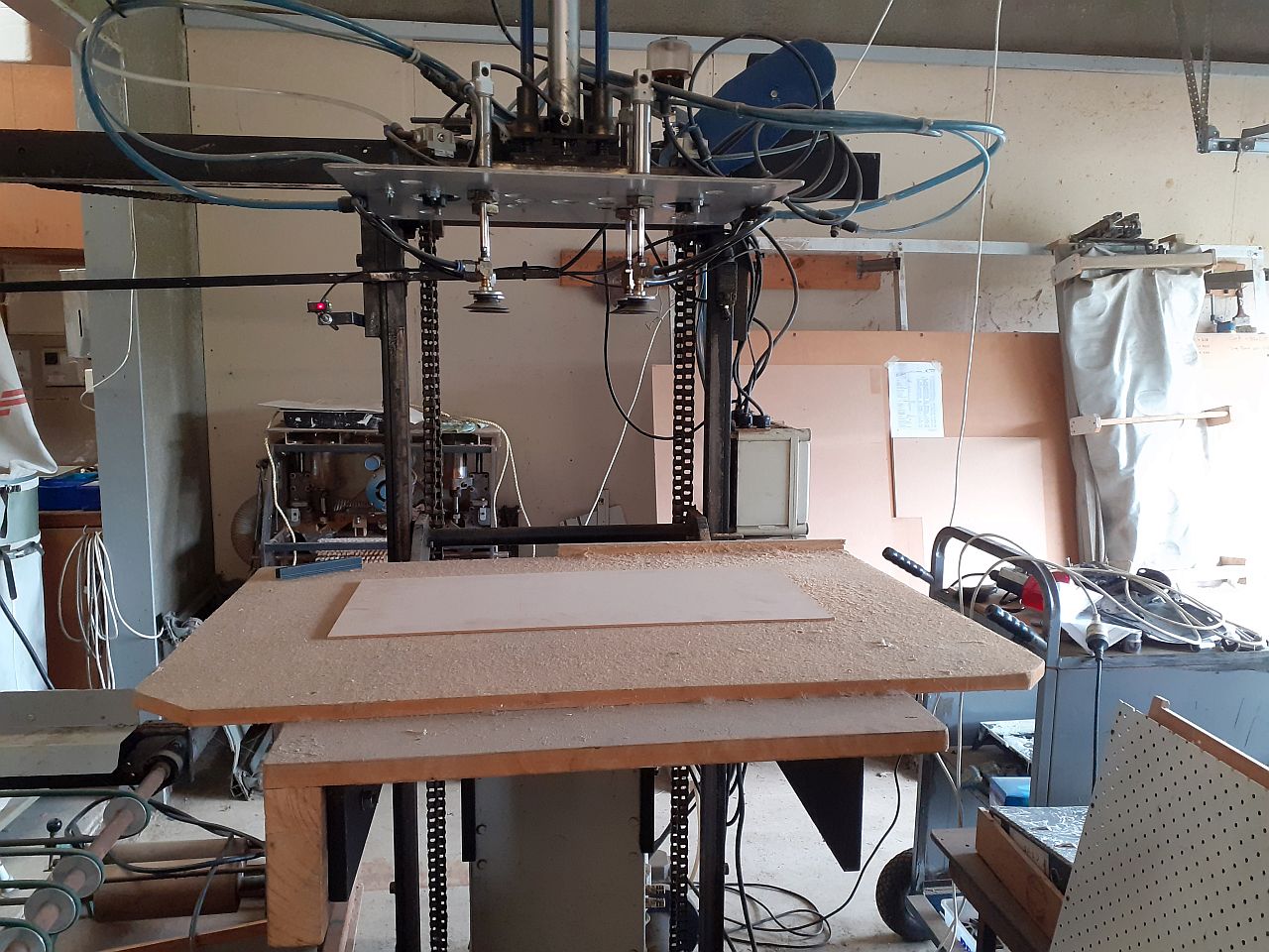 For Sale NZ Used Pick Up And Place Machine For MDF Boards