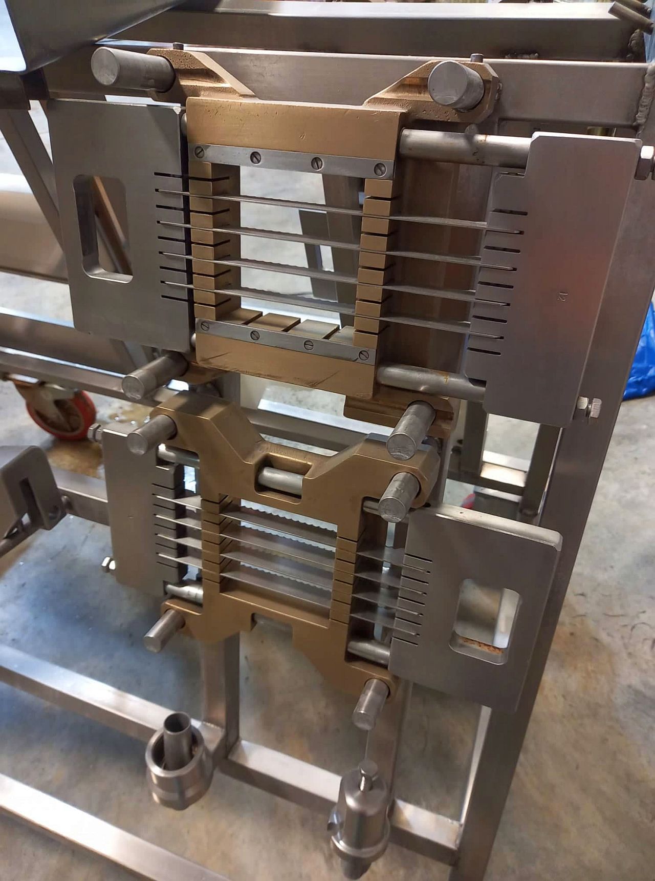 For Sale NZ Used Dice Cutter With Cleated Inclined Conveyor Spare ...