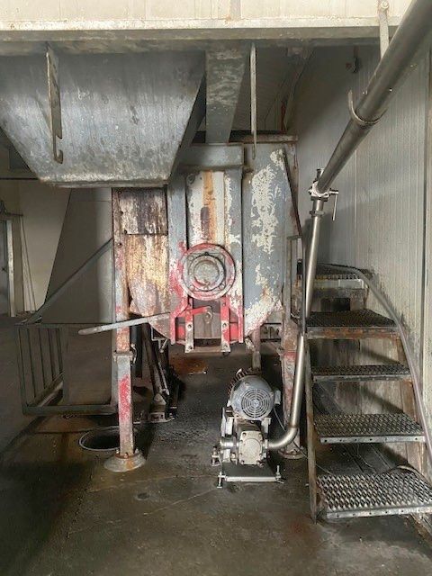 Used Live Steam Injection Ribbon Cooker with Bin Tipper and Bins For ...