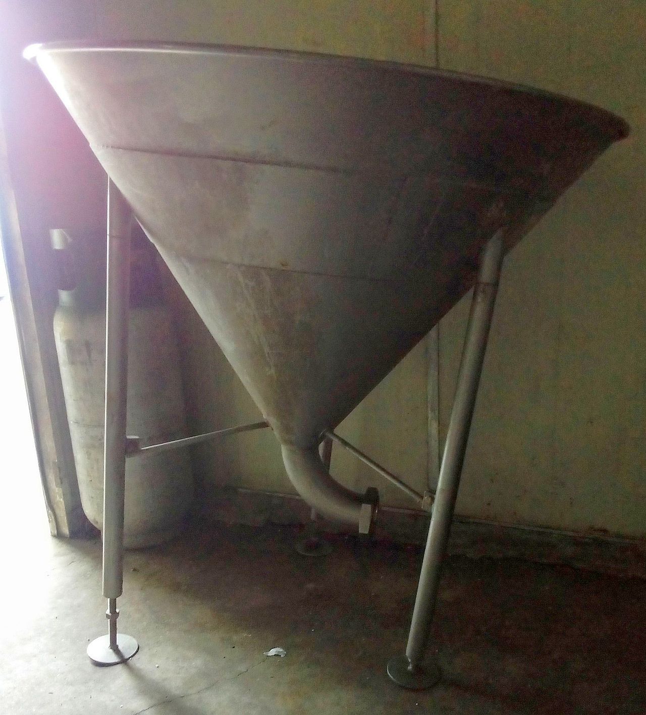 Used Live Steam Injection Ribbon Cooker with Bin Tipper and Bins For ...